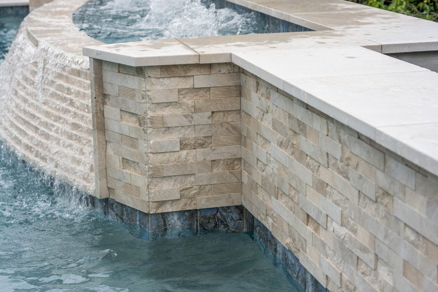 4 Reasons to Love Ivory Paver in Your Outdoors
